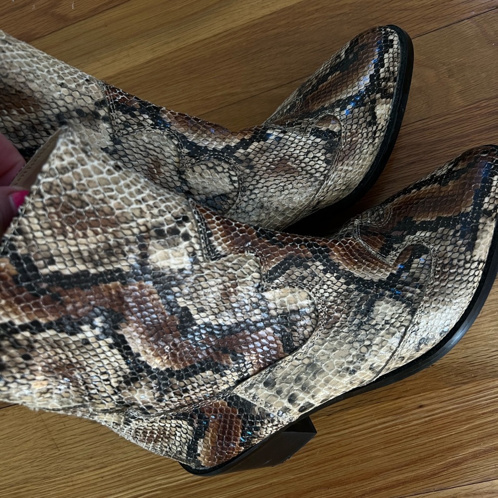 Snake Print Boots - Gem